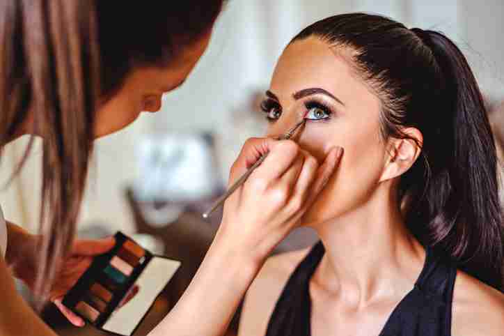 Makeup advice store